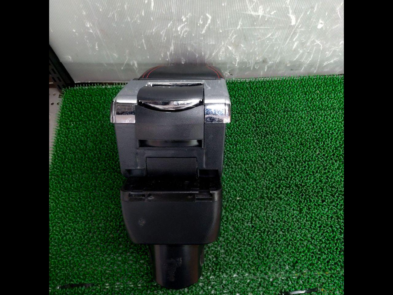 メーカー不明 肘置きコンソールBOX【ジムニー/JB23】 | カー用品 インテリア その他インテリアを通販で購入する | 中古カー＆バイク用 ...