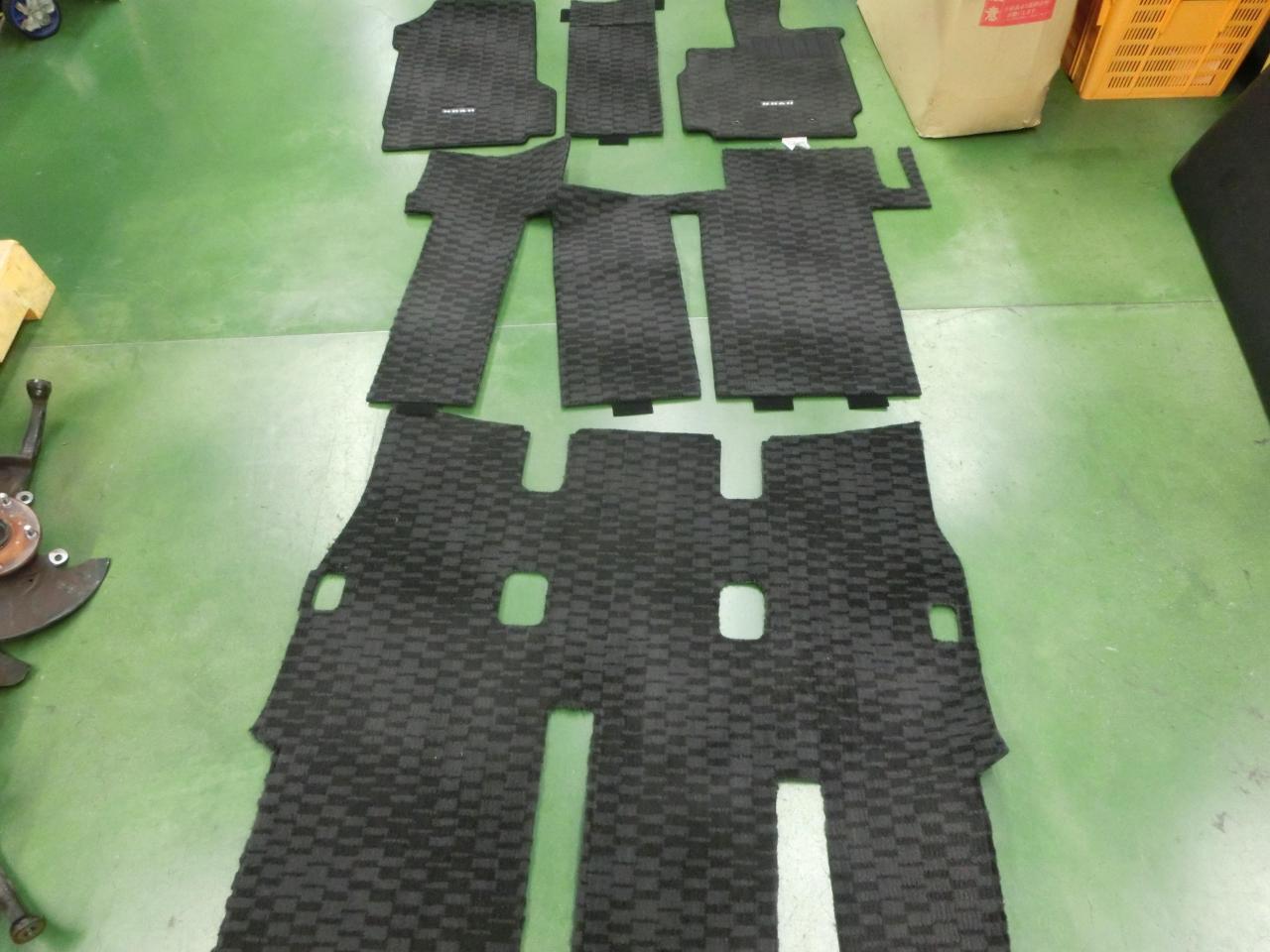 トヨタ ZRR70 NOAH 後期 純正フロアマット | カー用品 インテリア その他インテリアを通販で購入する | 中古カー＆バイク用品の ...