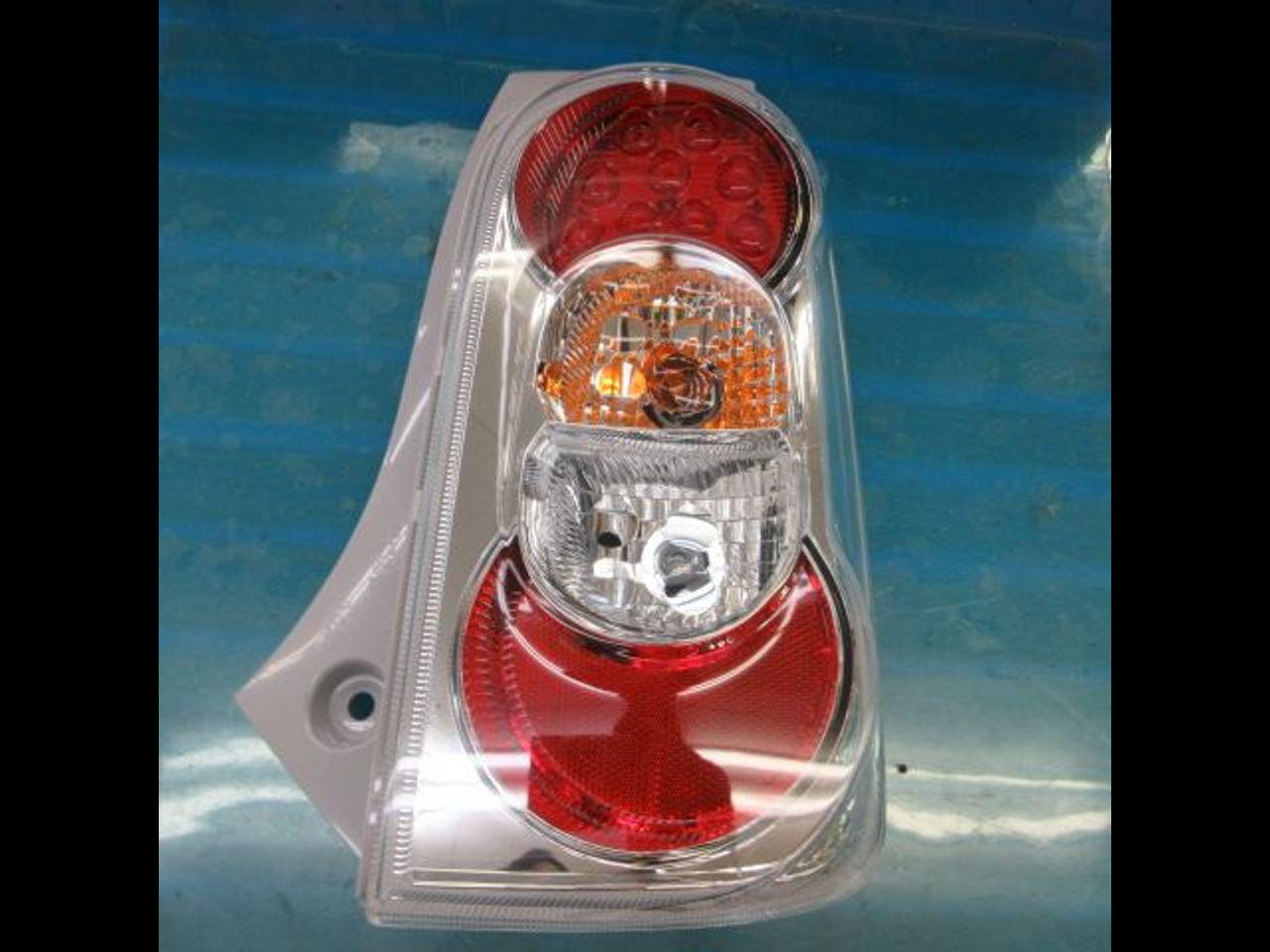 ダイハツ純正(DAIHATSU) L675Sミラココア後期純正テールレンズ 運転席側のみ | カー用品 ボディパーツ テールレンズを通販で購入する | 中古カー＆バイク用品の販売ならアップガレージ