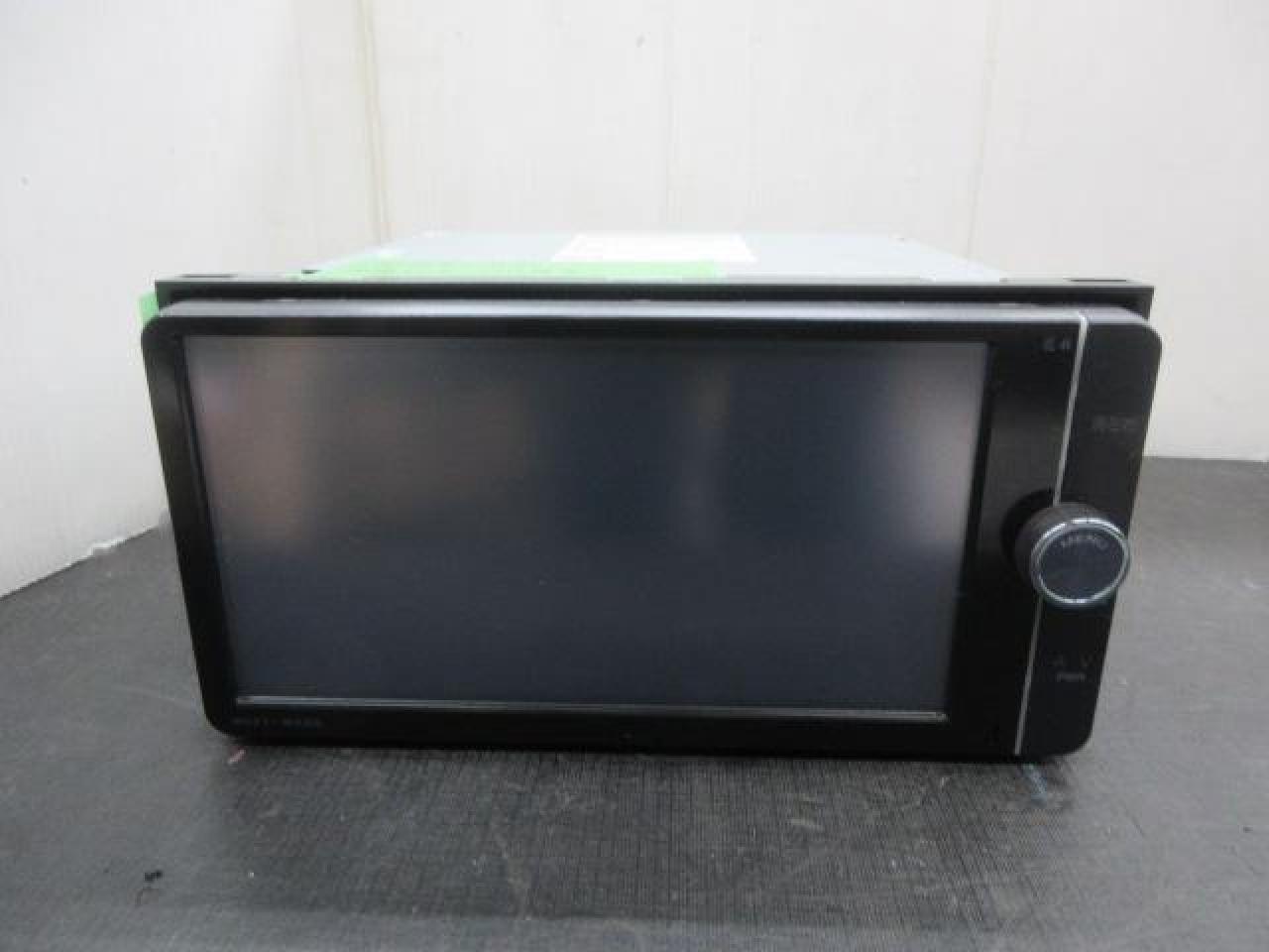 トヨタ(TOYOTA) NSZT-W62G 7型200mmワイド VGAフルセグ内蔵AV一体メモリーナビ 4x4フルセグ/Bluetooth/SD再生/SD/DVD/CD/MP3/WMA再生可 ...