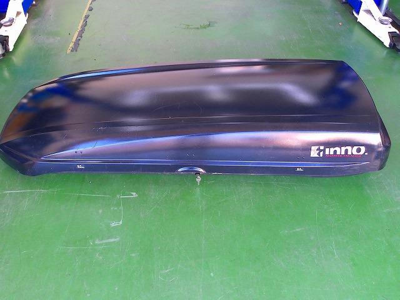 ★更に値下げしました!【取付金具無し】INNO BRQ124 SHADOW124 ルーフボックス | カー用品 キャリア ルーフBOXを通販で購入する | 中古カー＆バイク用品の販売ならアップガレージ