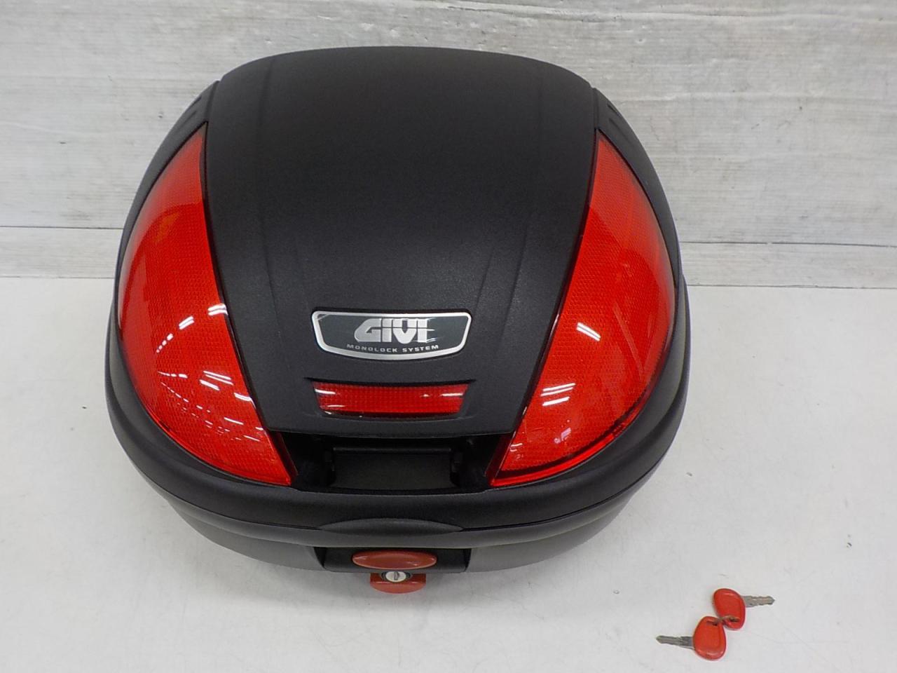 GIVI E370 モノロックケース 容量:37L | バイク用品 ツーリング用品 BOX(二輪)を通販で購入する | 中古カー＆バイク用品の販売ならアップガレージ