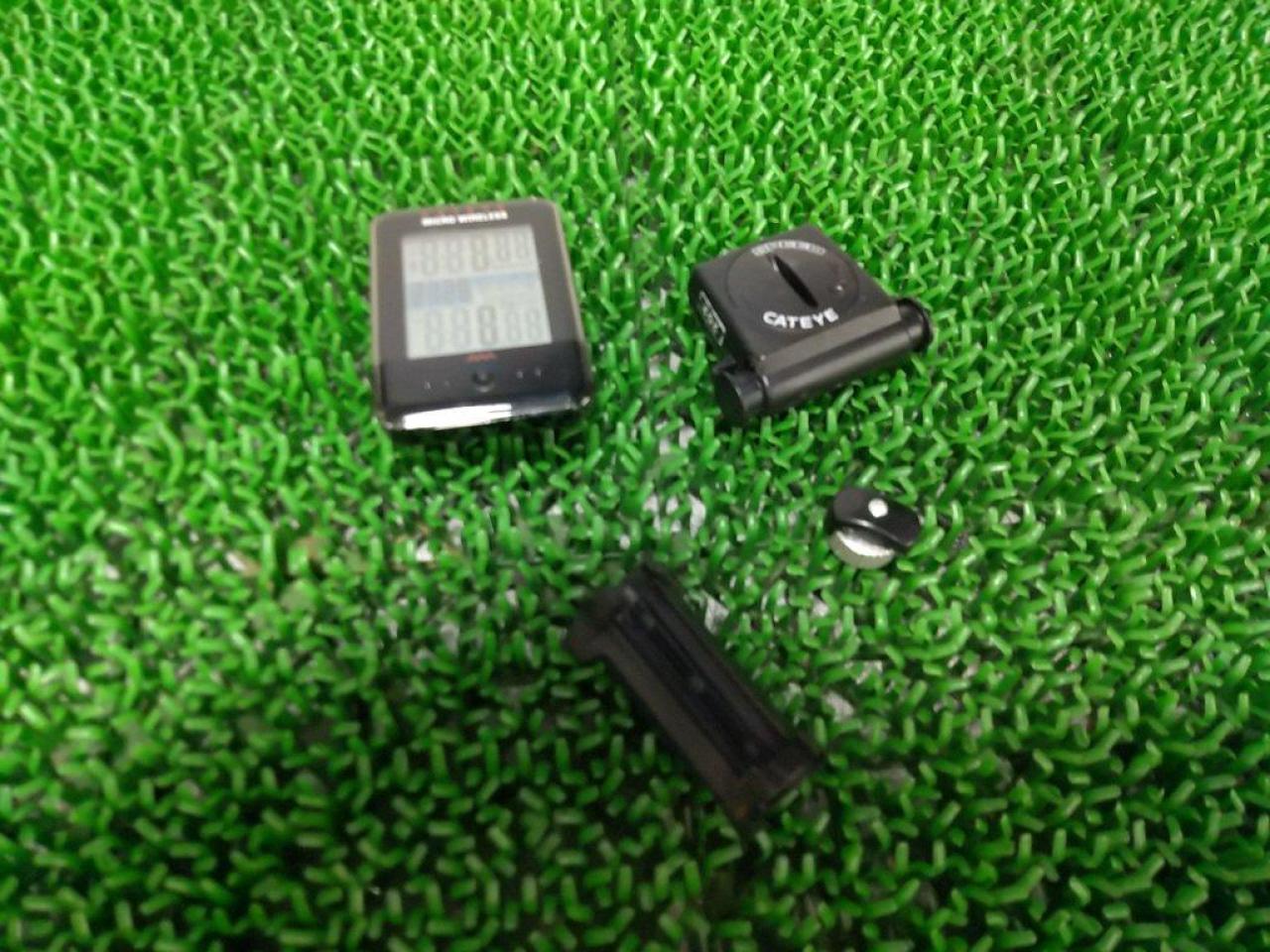 CATEYE MICRO WIRELESS サイクルコンピューター | コンピュータを通販で購入する | 中古自転車・自転車パーツを購入する ...