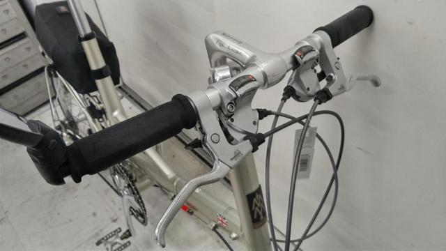 2大特価 BRIDGESTONE/MOULTON BSM-S18 モデル不明 17インチ2x9S折りたたみミニベロ ライトゴールド | ミニベロ・小径車を通販で購入する | 中古自転車・自転車 ...