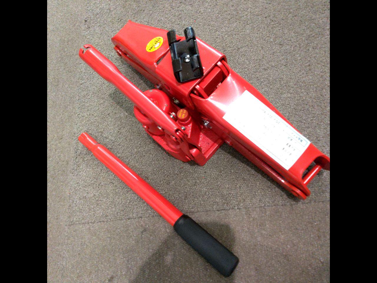 STRATEGY HANDY-JACK TT-601D | カー用品 メンテナンス 工具を通販で購入する | 中古カー＆バイク用品の販売なら ...