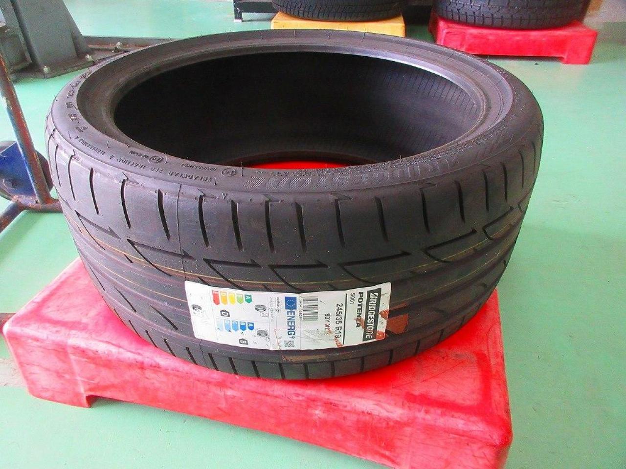 【BRIDGESTONE】POTENZA S001 245/35R19 2021年製 1本のみ | カー用品 タイヤ 19インチタイヤを通販で ...