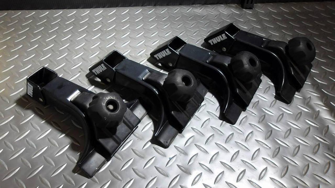 【THULE】951 レインモール用フット | カー用品 キャリアを通販で購入する | 中古カー＆バイク用品の販売ならアップガレージ