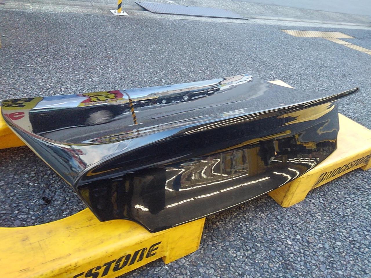 CHARGESPEED(チャージスピード) リアスポイラー 一体型エアロトランク FRP製 ブラック R35 GT-R | カー用品 ボディ ...