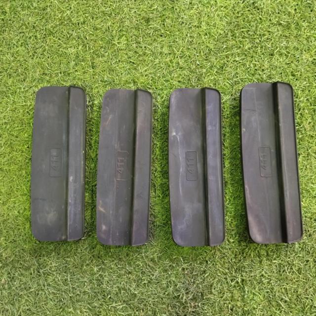 【値下げしました!!】 INNO INSUT + K234 アイシス用ウィンターキャリアセット | カー用品 キャリアを通販で購入する | 中古カー＆バイク用品の販売ならアップガレージ