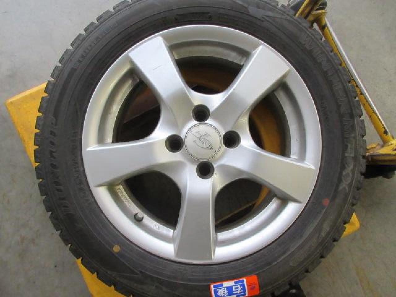 DUNLOP WINTERMAXX WM02 + YOKOHAMA GRASS スポークホイール | カー用品 スタッドレスタイヤホイール ...