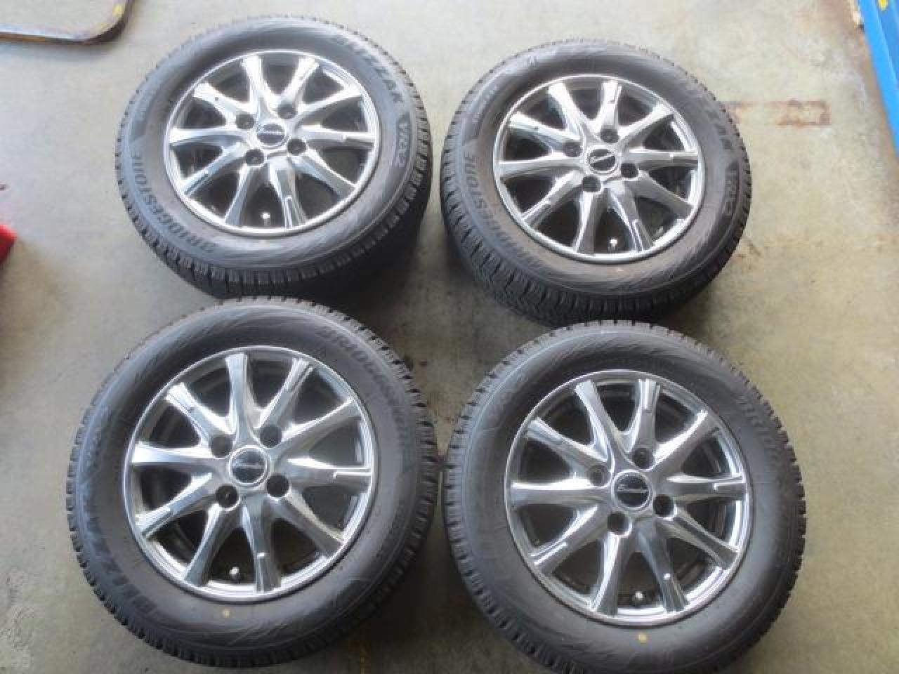 BRIDGESTONE BLIZZAK VRX2 + HOT STUFF Exceeder E02 | カー用品 スタッドレスタイヤホイールセット 13インチスタッドレスタイヤホイールセットを ...