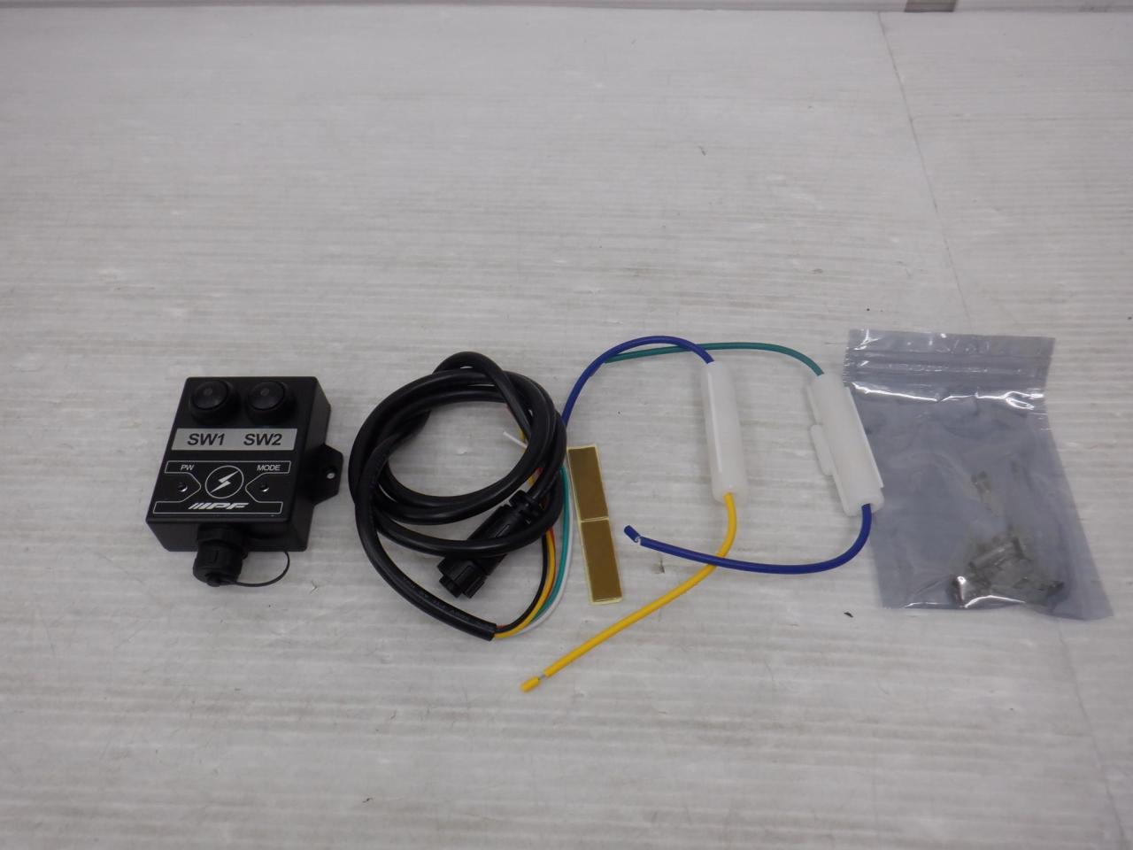 IPF WRワイヤレススイッチ 品番WR-3 | カー用品 ボディパーツ その他ボディパーツを通販で購入する | 中古カー＆バイク用品の販売ならアップガレージ