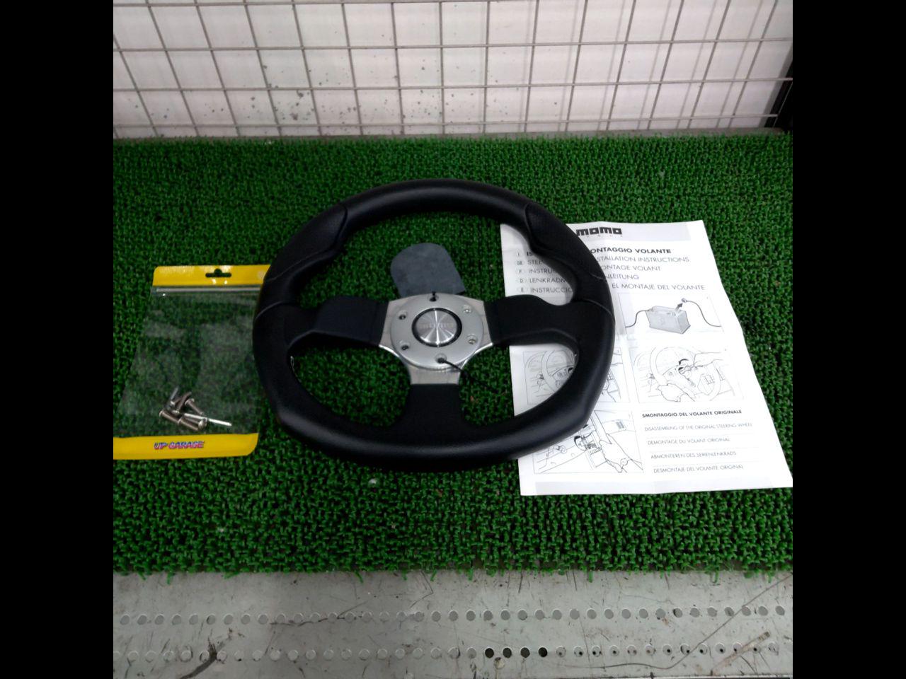 【32Φ】MOMO COMMANDO 2R | カー用品 インテリア ステアリングを通販で購入する | 中古カー＆バイク用品の販売ならアップガレージ