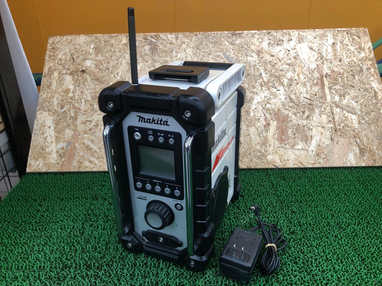 makita 充電式ラジオ MR102 | 総合リユース その他を通販で購入する | 中古カー＆バイク用品の販売ならアップガレージ