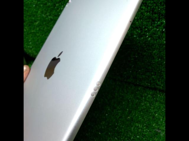 iPad pro 9.7 256GB 2016年 iPad Pro Wi-Fi + Cellularモデル:A1674 | カー用品 カーAV ...