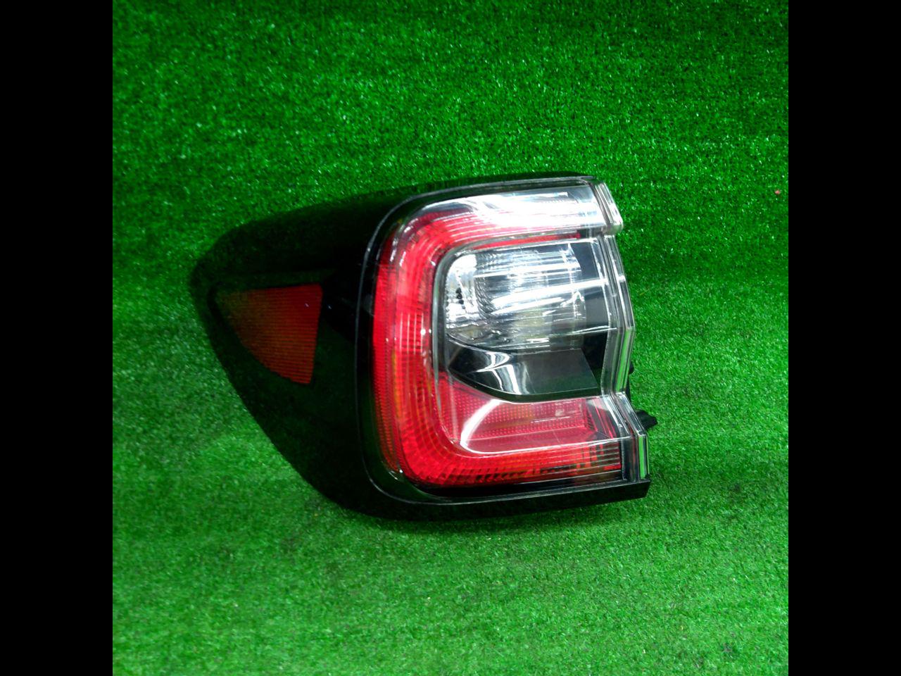 スバル BT9/レガシィアウトバック 純正海外仕様テールレンズ ※右アウター側のみ | 中古品 | アップガレージ 練馬店 | カー用品 ボディパーツ テールレンズを通販で購入する | 中古 ...