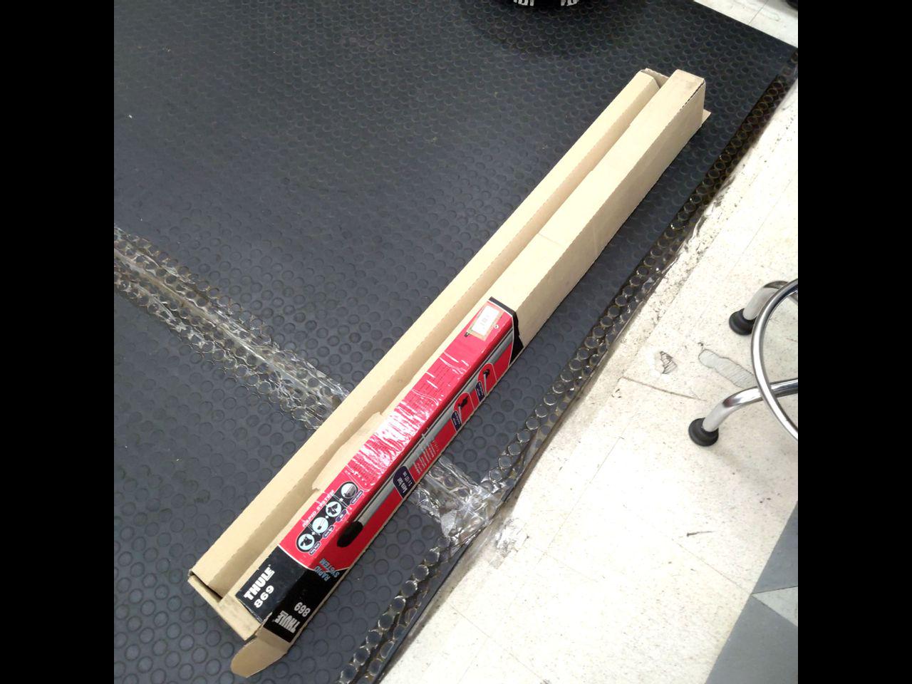 THULE 869 エアロバー | 中古品 | アップガレージ いわき店 | カー用品 キャリアを通販で購入する | 中古カー＆バイク用品の ...