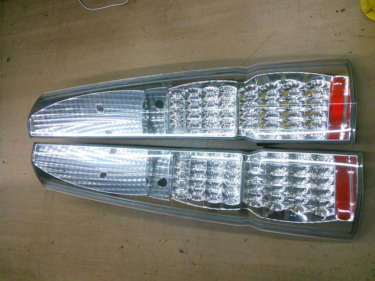 Junyan LEDテールレンズ クリア 左右セット RF3/ステップワゴンにて使用 | カー用品 ボディパーツ テールレンズを通販で購入する | 中古カー＆バイク用品の販売ならアップガレージ