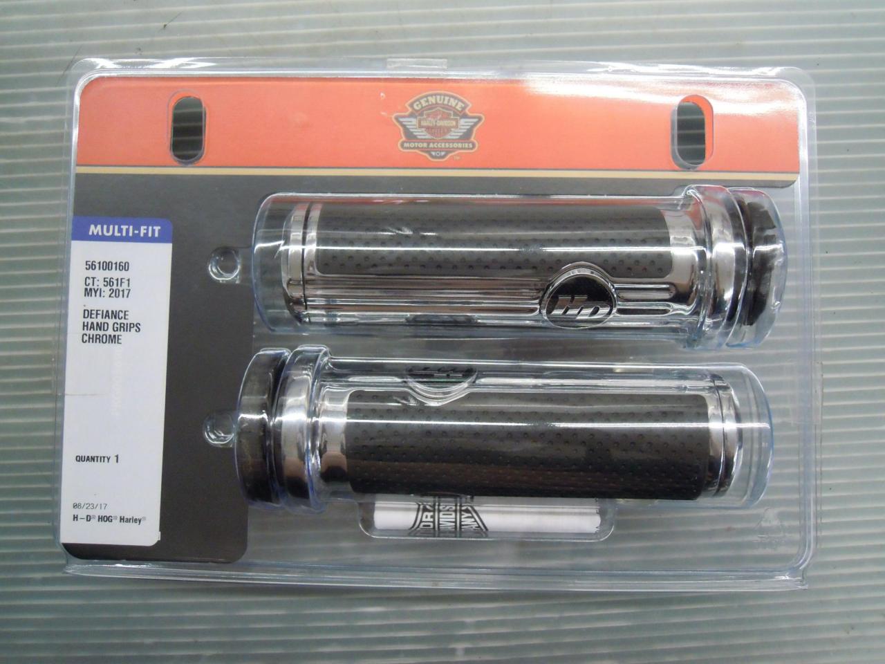 ハーレー純正 ディファイアンス・ハンドグリップ/クローム 56100160 | バイク用品 ハンドル・ハンドル廻り グリップ(二輪)を通販で ...