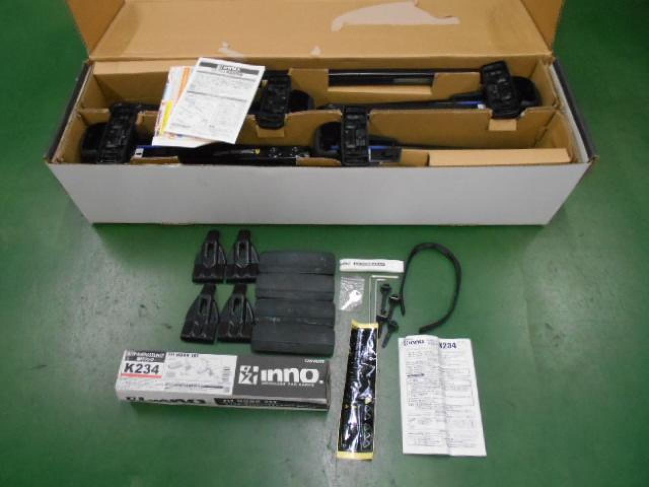 INNO スキー & スノーボードキャリア + 取付フック (UK723 + K234) | カー用品 キャリアを通販で購入する | 中古カー＆バイク用品の販売ならアップガレージ