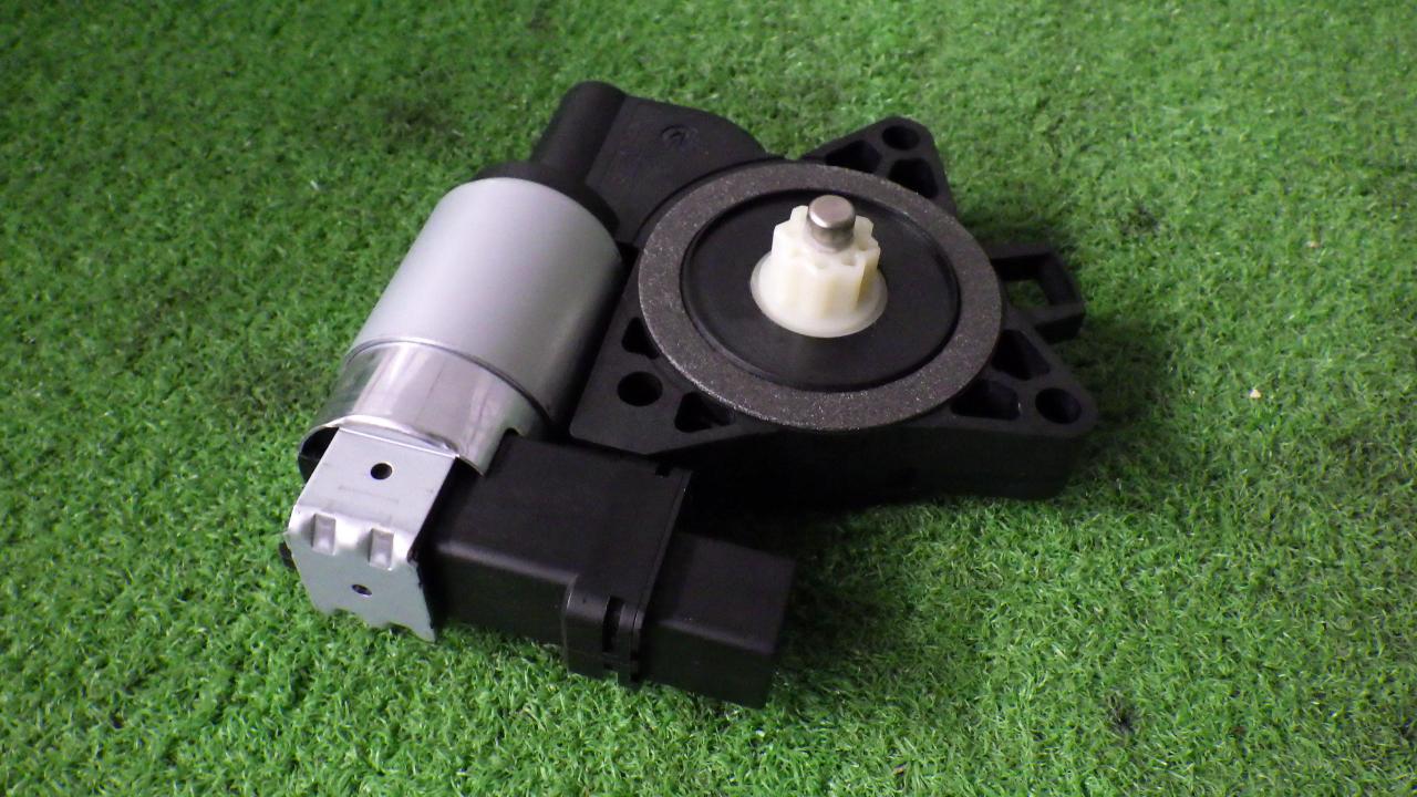 メーカー不明 パワーウィンドウリフトモーター G22C-58-58XF | カー用品 その他(カスタム・チューニング) その他チューンナップを ...