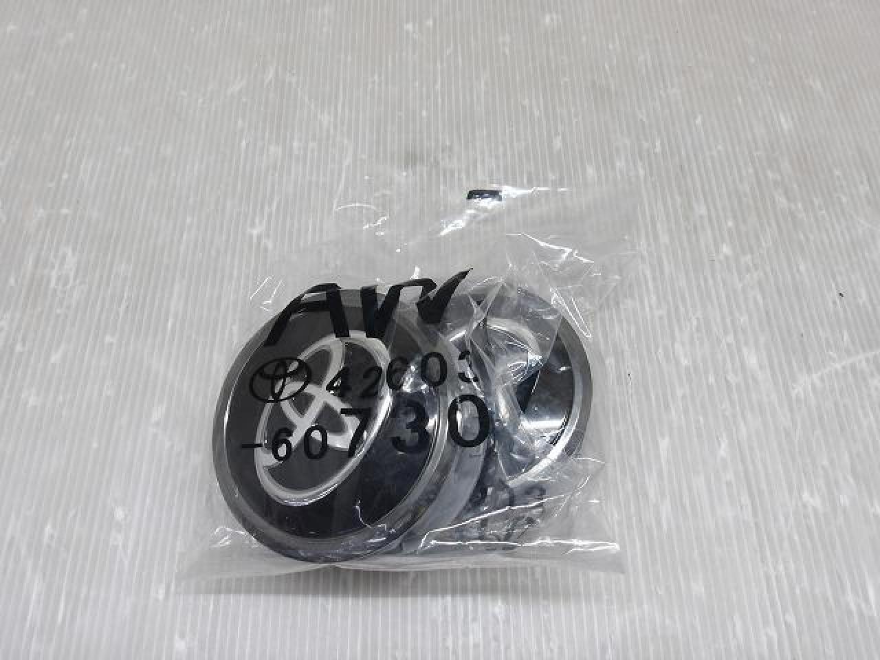 トヨタ純正 純正センターキャップ 42603-60730 | 新古品 | アップガレージ 埼玉久喜店 | カー用品 タイヤホイール関連 ...