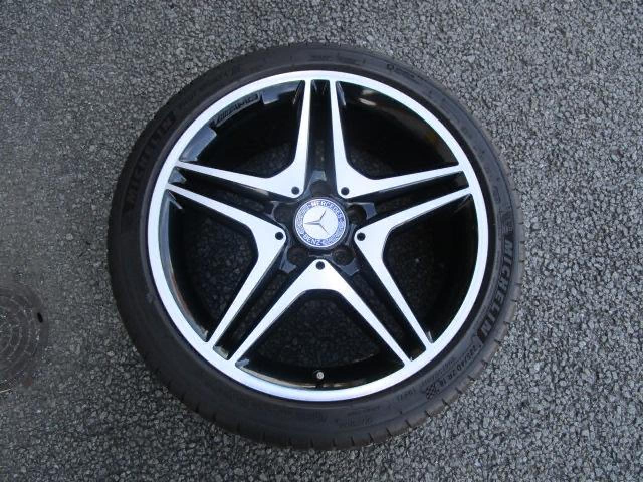 メルセデスベンツ AMG W176 純正ホイール ※画像に写っているタイヤは付属しません | カー用品 アルミホイール 18インチホイールを ...