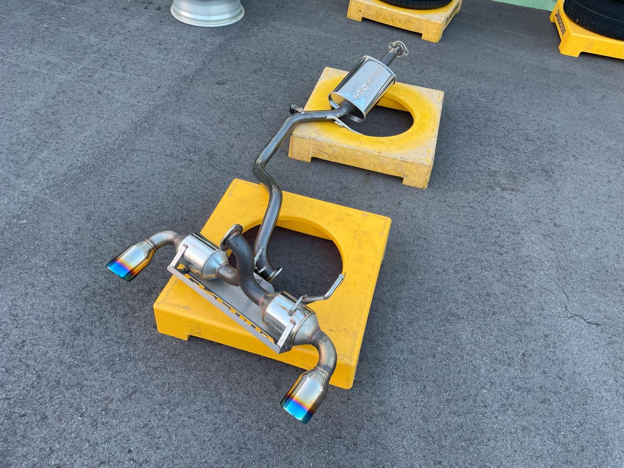 TRUST GReddy XROSS EXHAUST G-STYLE JB74W ジムニーシエラ | カー用品 吸気・排気系 マフラーを通販で購入する | 中古カー＆バイク用品の販売ならアップガレージ