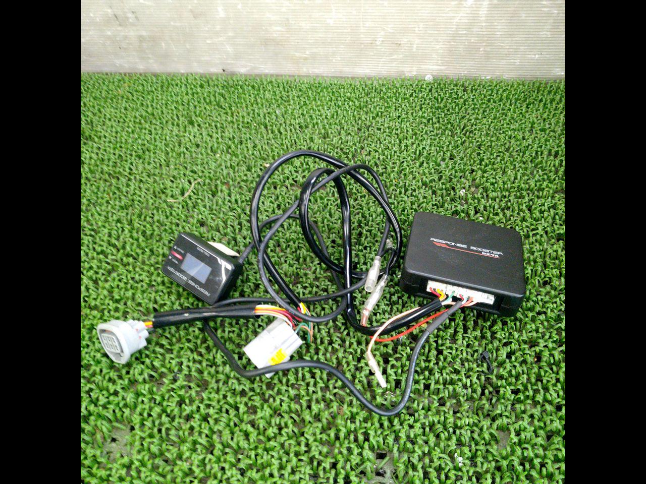 Siecle RESPONSE BOOSTER | カー用品 電装系 その他電装系を通販で購入する | 中古カー＆バイク用品の販売ならアップガレージ