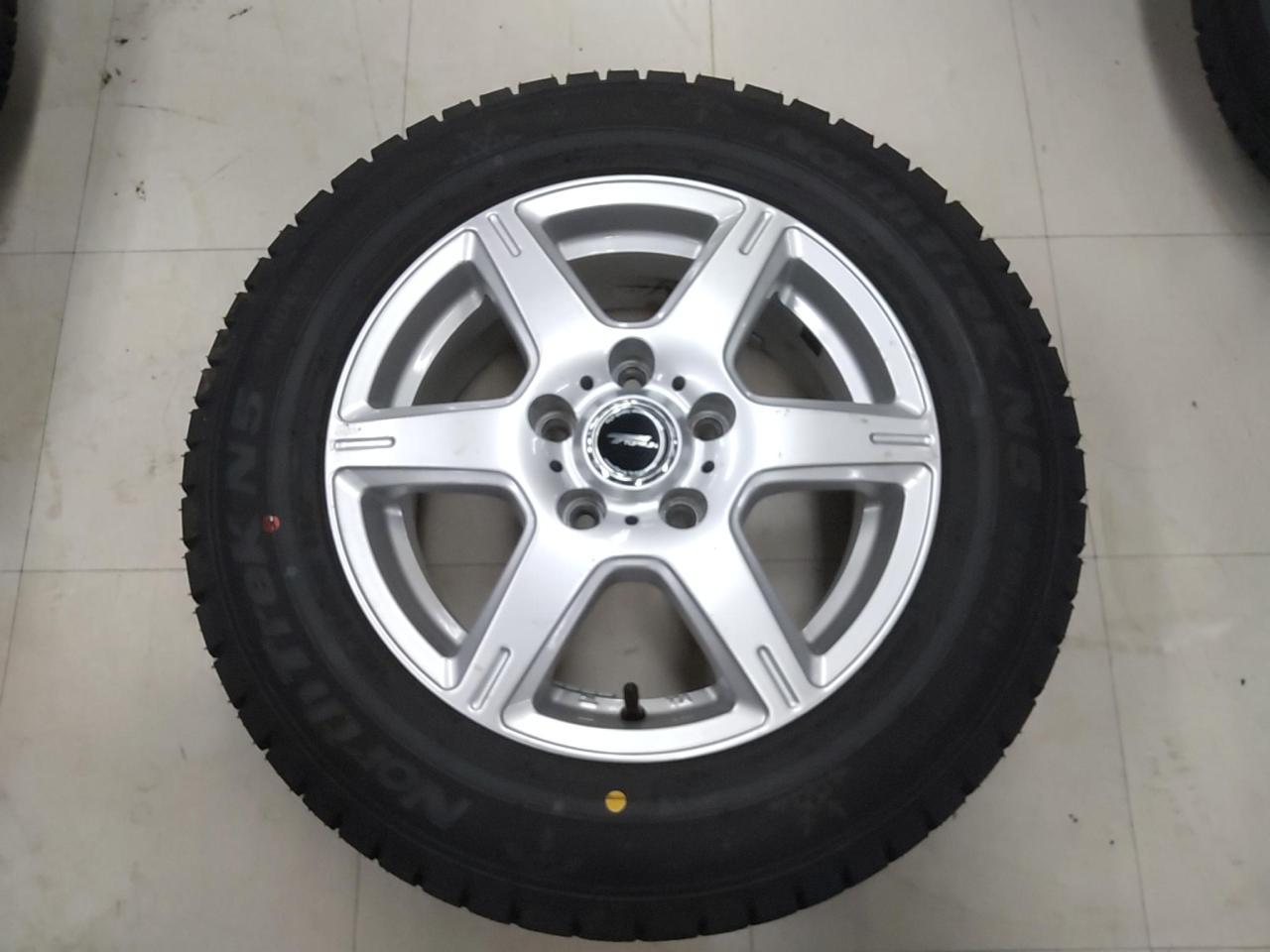 BRIDGESTONE TOPRUN SJ6+AUTOBACS NORTHTrek N5 | カー用品 スタッドレスタイヤホイールセット 15 ...