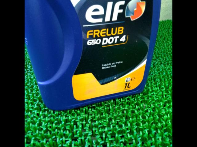 elf ブレーキフルード 650 DOT4 1リットル | カー用品 ケミカル用品 オイル(各種)を通販で購入する | 中古カー＆バイク用品の販売ならアップガレージ