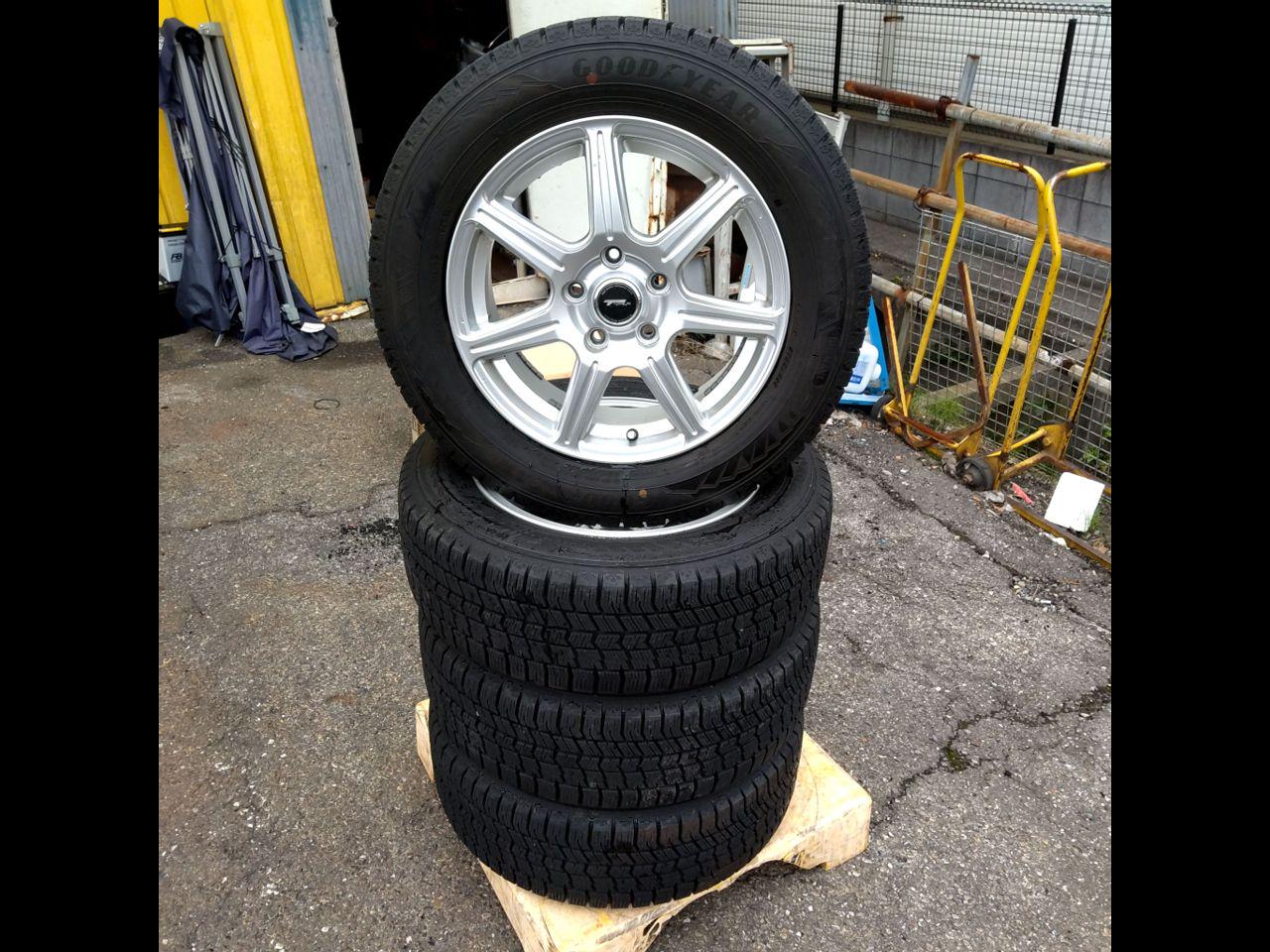 C 【BRIDGESTONE】 TOPRUN S7+【GOODYEAR】ICENAVI8 | カー用品 スタッドレスタイヤホイールセット 16インチスタッドレスタイヤホイールセットを通販で購入 ...