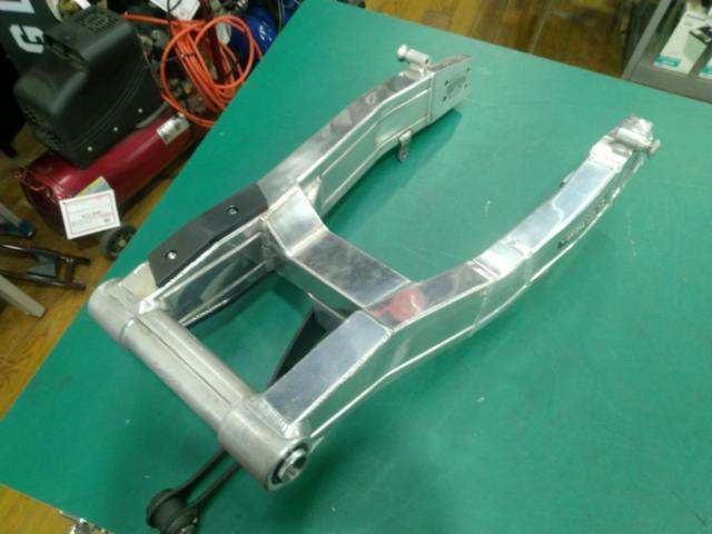 OVER RACING スイングアーム Type7 【ZX-25R(20-22)/ZX-4R(23-)】 | バイク用品 足まわり スイング ...