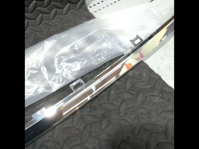 TOYOTA 純正ラジエターグリルモール メッキ 53122-48160 | カー用品 ボディパーツ その他ボディパーツを通販で購入する ...