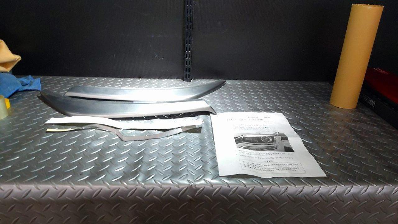 【メーカー不明】MA36/46S ソリオ バンディット ハイブリッド用 アイライン 左右セット | カー用品 ボディパーツ アイラインを通販で購入する | 中古カー＆バイク用品の販売ならアップガレージ