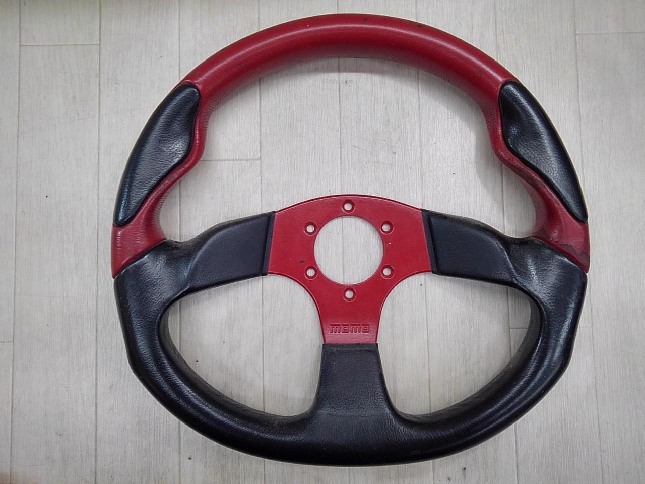 MOMO COMMANDO 2(コマンド2) RED 35Φ | カー用品 インテリア ステアリングを通販で購入する | 中古カー＆バイク用品の販売ならアップガレージ