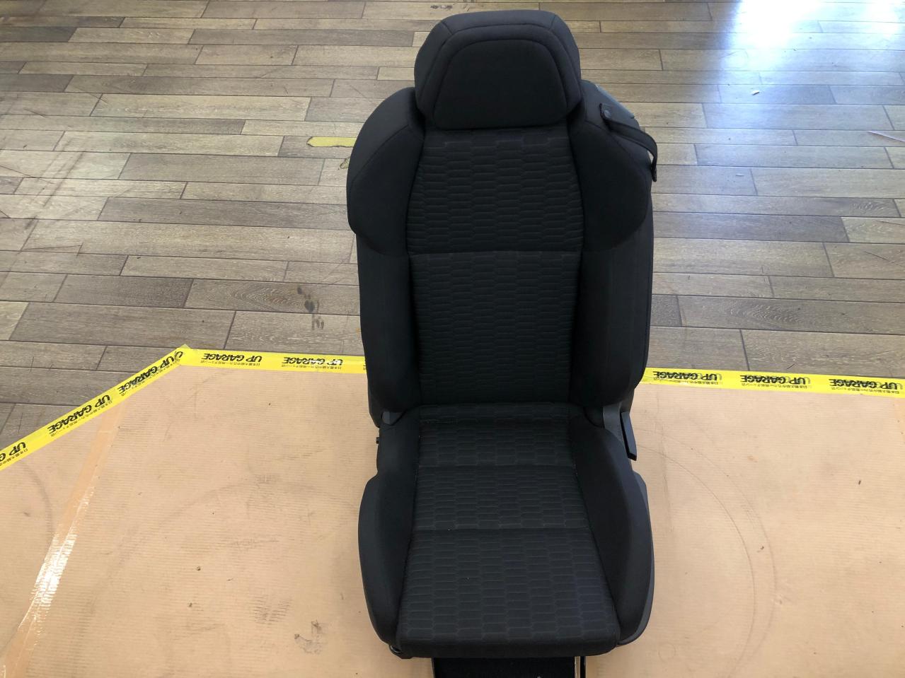 【トヨタ純正】GR86純正シート 助手席側 | カー用品 シート リクライニングシート(その他)を通販で購入する | 中古カー＆バイク用品の ...