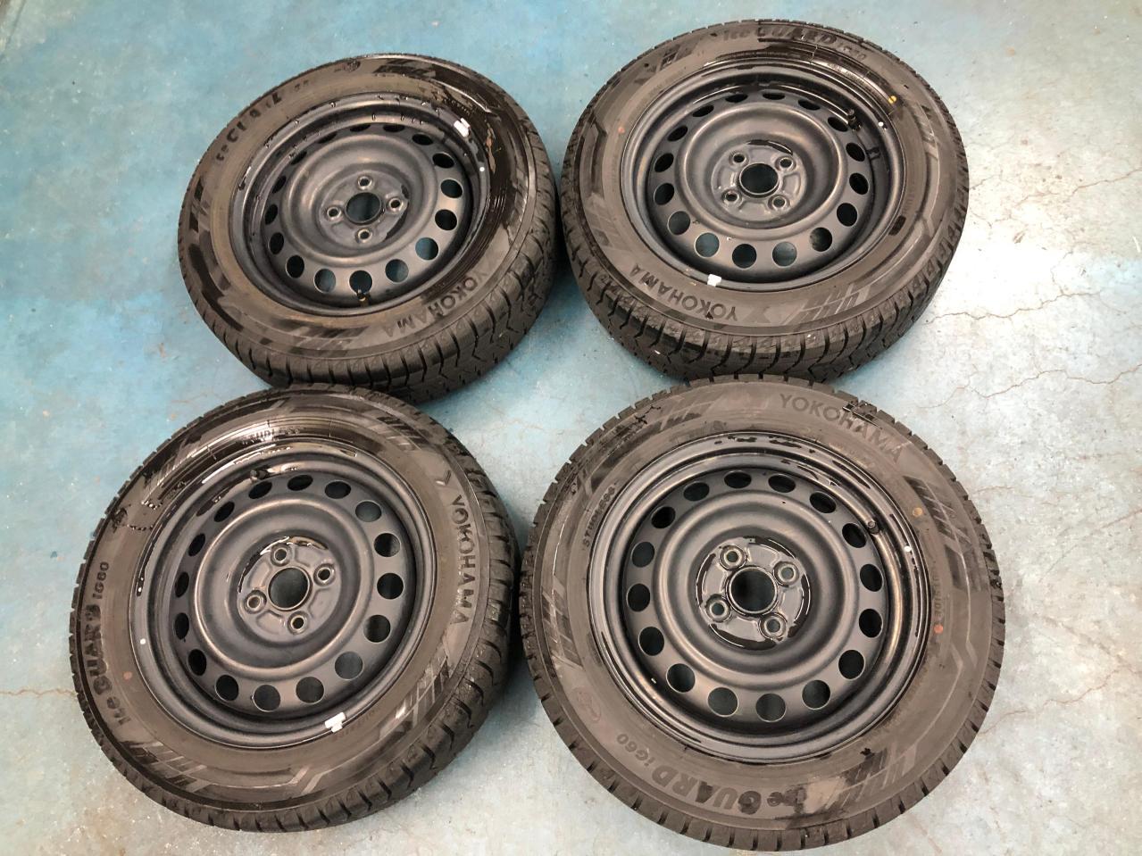 【トヨタ純正】 アクア(NHP10系)純正スチールホイール+【YOKOHAMA】iceGUARD iG60 | カー用品 スタッドレスタイヤ ...