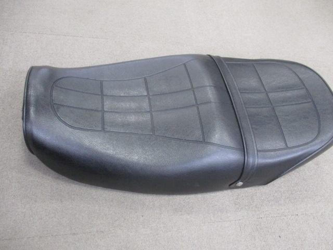 DAJI Z2タイプシート 【ゼファー1100】 | バイク用品 外装 シート(二輪)を通販で購入する | 中古カー＆バイク用品の販売なら ...