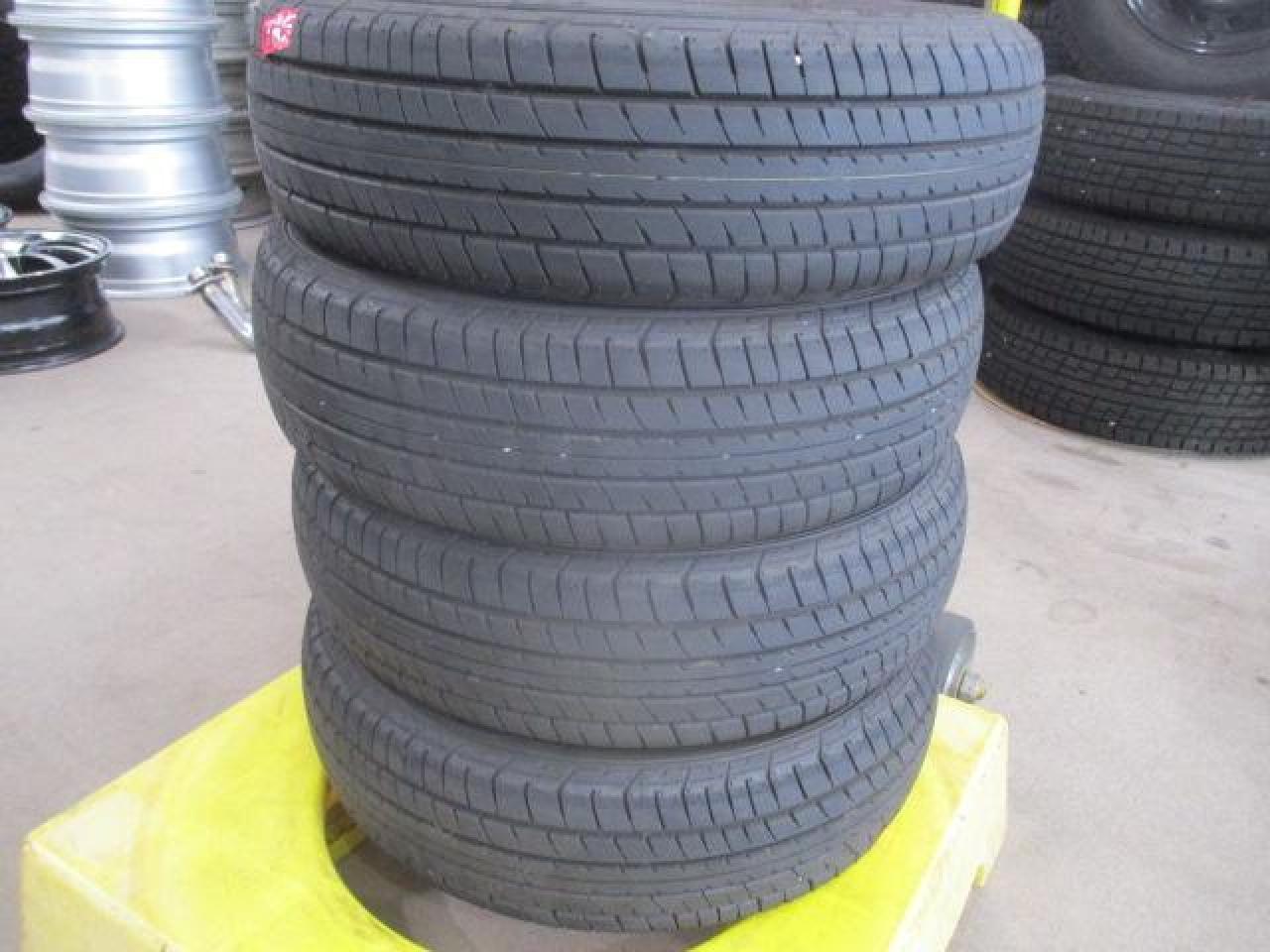 DUNLOP SP SPORT 230 165/60R14 4本セット | カー用品 タイヤ 14インチタイヤを通販で購入する | 中古カー ...