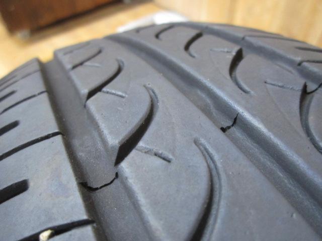 【YOKOHAMA】BluEarth AE01 | カー用品 タイヤ 15インチタイヤを通販で購入する | 中古カー＆バイク用品の販売なら ...