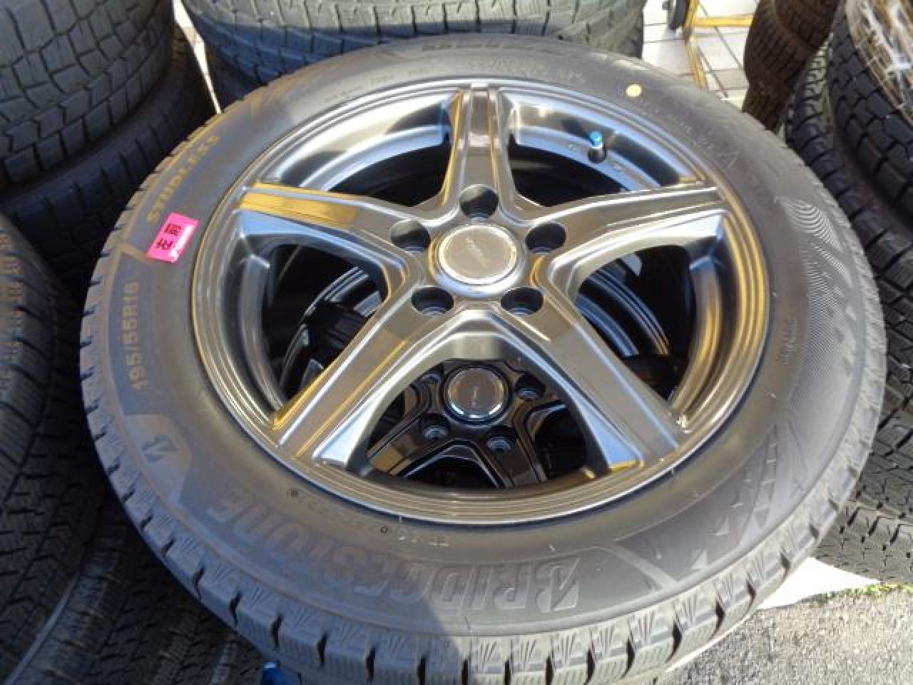 BRIDGESTONE(ブリヂストン) TOPRUN + BRIDGESTONE(ブリヂストン) BLIZZAK VRX3 | カー用品 スタッドレスタイヤホイールセット 16インチ ...