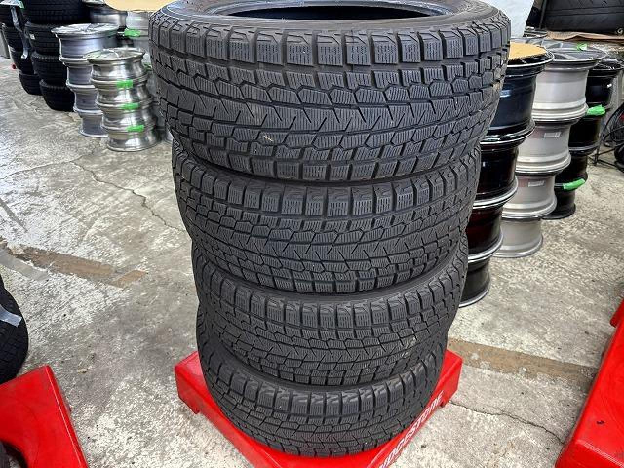 YOKOHAMA iceGUARD G075 235/55R18 100Q | カー用品 スタッドレスタイヤ 18インチスタッドレスタイヤを通販で購入する | 中古カー＆バイク用品の販売なら ...