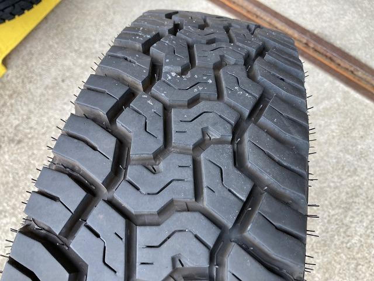 1本のみの販売 YOKOHAMA GEOLANDAR X-AT 195R16 ホワイトレター | 中古品 | アップガレージ 富山魚津店 ...