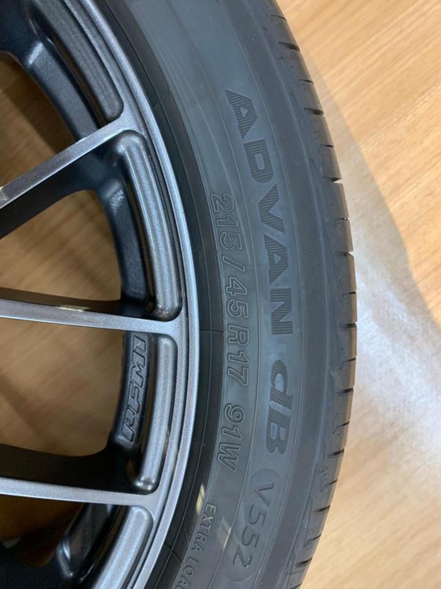 ENKEI(エンケイ) PerformanceLine(パフォーマンスライン) PF01 (5HOLE) + YOKOHAMA(ヨコハマ) YOKOHAMA ADVAN dB V552 215 ...