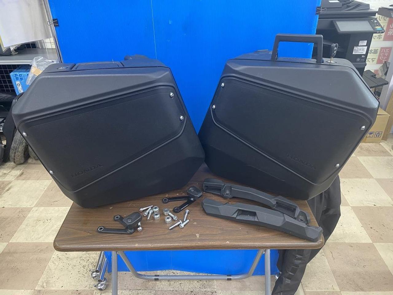 【HONDA】純正パニアケース左右セット X-ADV RH10 | バイク用品 ツーリング用品 BOX(二輪)を通販で購入する | 中古カー ...
