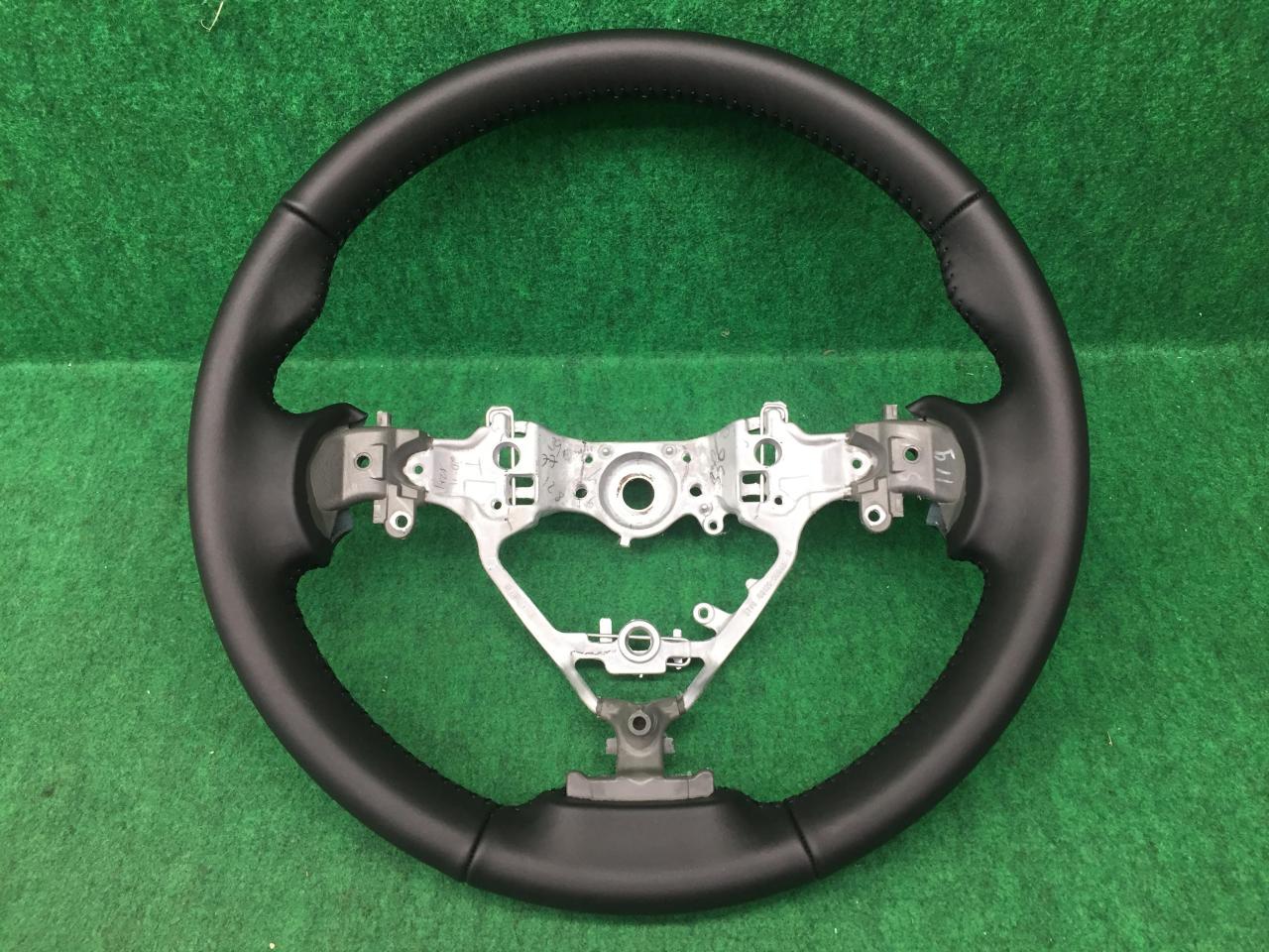 トヨタ 80系ノア・ヴォクシー・エスクァイア 60系ハリアー レザーステアリング GS120-05940 黒ステッチ/黒レザー | カー用品 インテリア ステアリングを通販で購入する | 中古 ...