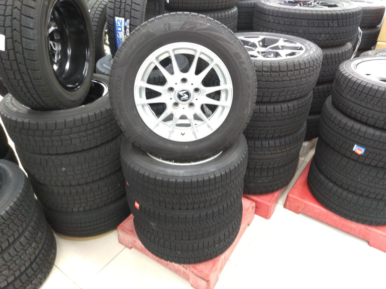 BilletStarJapan Strategy+BRIDGESTONE BLIZZAK VRX2 | カー用品 スタッドレスタイヤホイールセット 15インチスタッドレスタイヤホイールセットを ...