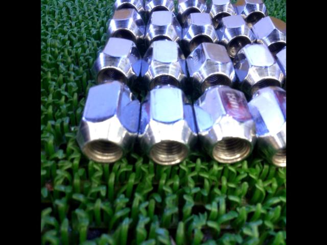 【M12xP1.5 21HEX】メーカー不明ホイールナット20個セット | カー用品 タイヤホイール関連 取付ナットを通販で購入する | 中古カー＆バイク用品の販売ならアップガレージ