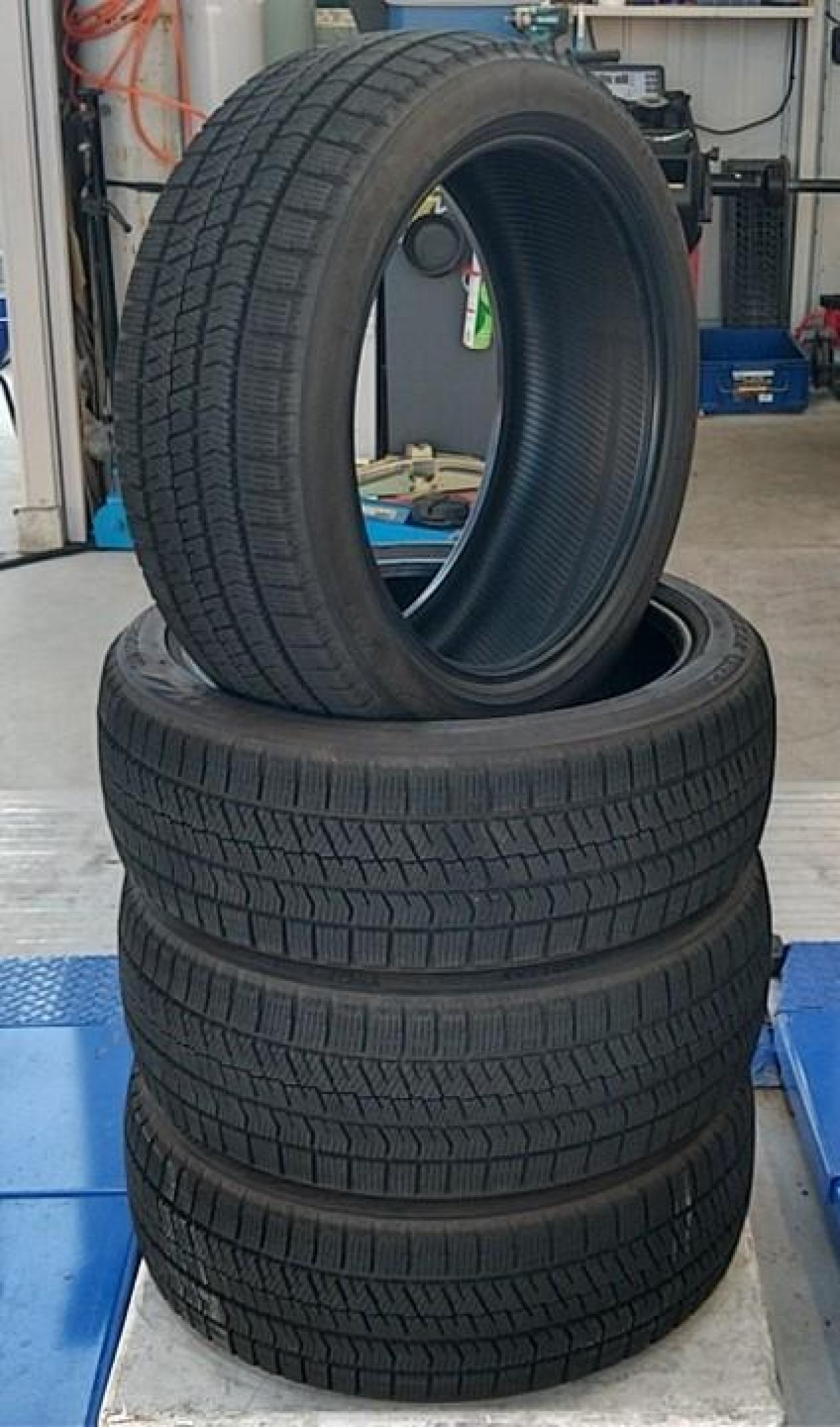 BRIDGESTONE BLIZZAK VRX2 | カー用品 スタッドレスタイヤ 18インチスタッドレスタイヤを通販で購入する | 中古カー ...